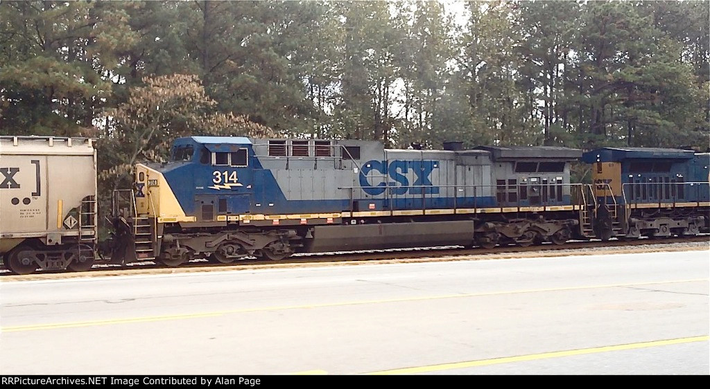 CSX AC44CW 314 runs second leading the WB Grain Express